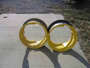 Used Farm Tractors for Sale: 13X28 Power Adjust Rims (2005-11-20 ...