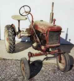 Used Farm Tractors for Sale: Farmall Cub White Demonstrator (2006-01-01 ...