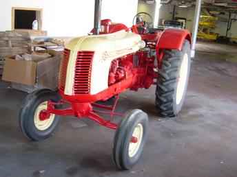 Used Farm Tractors for Sale: Cockshutt 35 Deluxe (2006-01-06 ...