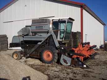 Used Farm Tractors for Sale: K Gleaner Combine (2006-01-15) - Yesterday ...