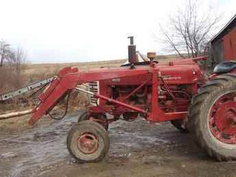Used Farm Tractors for Sale: Farmall 400 Or Loader (2006-01-20 ...