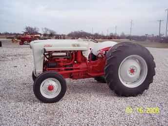 Used Farm Tractors for Sale: 1957 Ford 860 (2006-02-16) - Yesterday's ...