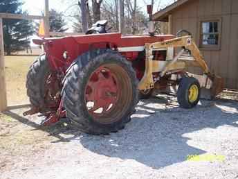 Used Farm Tractors for Sale: Ih 656 Gas W/Loader (2006-03-03 ...