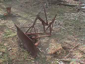 Used Farm Tractors for Sale: Farmall Cub Grader Blade (2006-03-28 ...