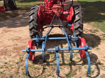 Used Farm Tractors for Sale: Spring Tooth For Farmall Cub (2006-04-03 ...