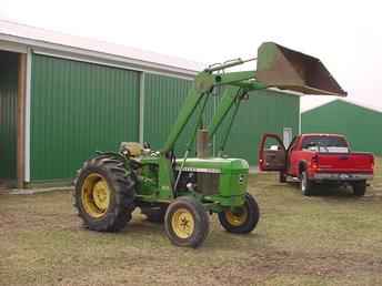 Used Farm Tractors for Sale: John Deere 2240 W/Loader (2006-04-06 ...