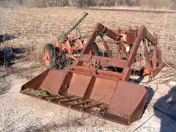 Used Farm Tractors for Sale: Super 6 Loader-Fits M, H, Etc. (2006-04-06 ...