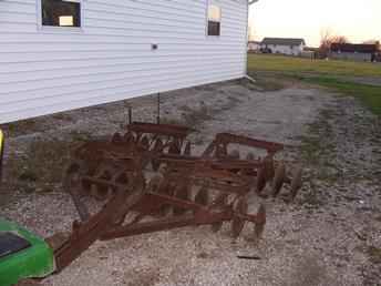 Used Farm Tractors for Sale: Sold! Ih Pull Type Disk Sold! (2006-04-07 ...