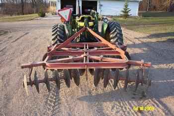 Used Farm Tractors for Sale: Rare Ih 8FT 3PT Disc (2006-04-13 ...