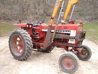 Used Farm Tractors for Sale: 1967 Farmall 656 Sold (2006-04-14 ...