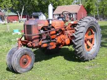 Used Farm Tractors for Sale: 1953 DC Case (2006-05-17) - Yesterday's ...