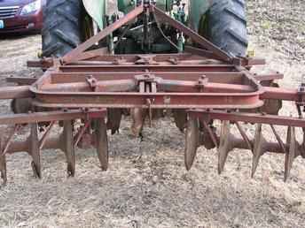 Used Farm Tractors for Sale: International 3PT Disc (2006-05-30 ...