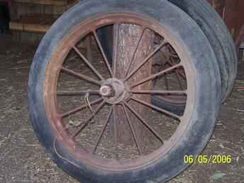 Used Farm Tractors for Sale: 36 " Implement Tires & Wheels (2006-06-09 ...