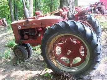 Used Farm Tractors for Sale: 1953 Super M (2006-06-16) - Yesterday's ...