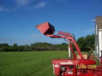Used Farm Tractors for Sale: Ih 1000 Loader W/Snow Plow (2006-07-02 ...