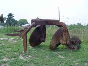 Used Farm Tractors for Sale: Ih 2 Bottom Disc Plow (2006-07-22 ...