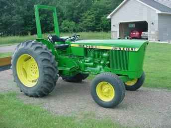 Used Farm Tractors for Sale: Mint - John Deere 401B (2006-08-01 ...
