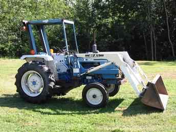 Used Farm Tractors for Sale: 1982 Ford 1900 Tractor-Loader (2006-08-16 ...