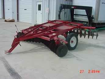 Used Farm Tractors for Sale: 10' Ih #37 Disk (Nice) (2006-08-28 ...