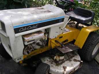 Used Farm Tractors for Sale: Cub Cadet 382 (Very Rare) (2006-09-01 ...