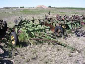 Used Farm Tractors for Sale: John Deere 6 Bottom Plow (2006-09-21 ...