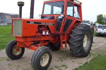 Used Farm Tractors for Sale: Allis Chalmers 200 (2008-04-20 ...