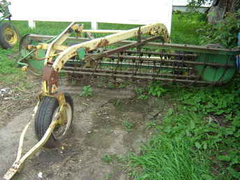 Used Farm Tractors for Sale: John Deere 640 Hay Rake (2008-04-24 ...