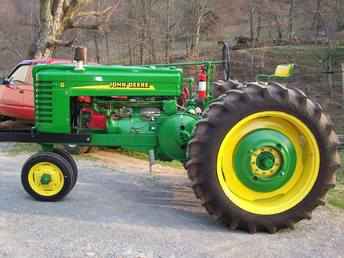 Used Farm Tractors for Sale: 1945 John Deere G Pulling Tractor (2008-04 ...