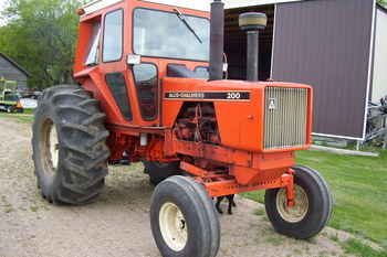 Used Farm Tractors for Sale: Allis Chalmers 200 (2008-05-04 ...