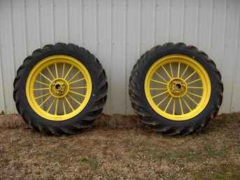 Used Farm Tractors for Sale: Original Round Spoke Rims (2008-05-08 ...
