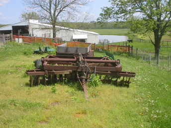 Used Farm Tractors for Sale: Model 252 Oliver Disc (2008-05-10 ...