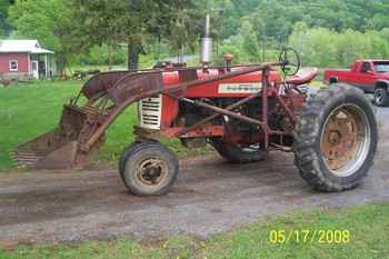 Used Farm Tractors for Sale: Ih 33 Loader (2008-05-17) - Yesterday's ...