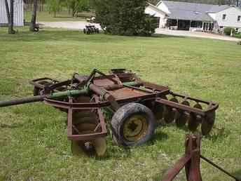 Used Farm Tractors for Sale: John Deere 10 FT. Hydr. Wheel Disc (2008 ...