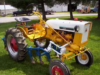 Used Farm Tractors for Sale: Restored 71 Farmall Cub (2008-06-14 ...