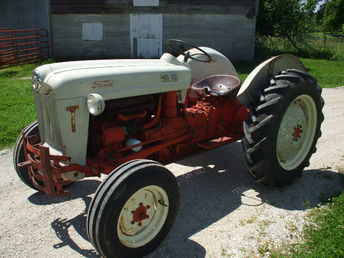 Used Farm Tractors for Sale: Ford 600 (2008-06-17) - Yesterday's Tractors