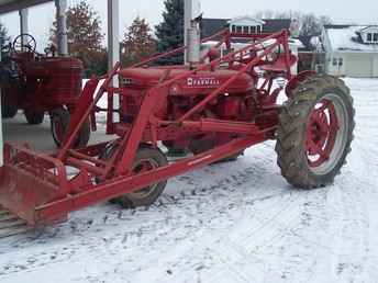 Used Farm Tractors for Sale: Farmall H With Factory Loader (2008-06-27 ...