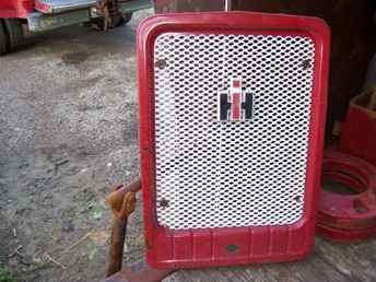 Used Farm Tractors for Sale: Cub Farmall Grill (2008-07-03) - Yesterday ...