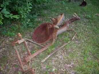 Used Farm Tractors for Sale: Farmall Cub Rear Disk Plow (2008-07-11 ...
