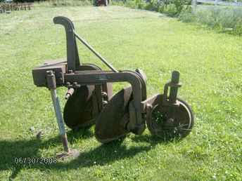 Used Farm Tractors for Sale: 2 Bottom Plow (2008-07-14) - Yesterday's ...