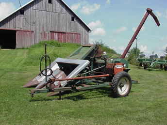 Used Farm Tractors for Sale: New Idea 324 Picker/Sheller (2008-08-14 ...