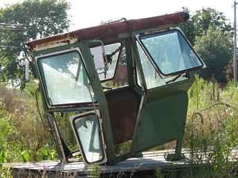 Used Farm Tractors for Sale: Year-Round Cab For Glass (2008-08-18 ...