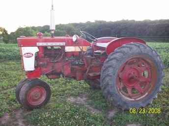 Used Farm Tractors for Sale: Farmall 340 (2008-08-24) - Yesterday's ...