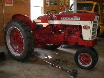 Used Farm Tractors for Sale: Farmall 340 (2008-08-24) - Yesterday's ...
