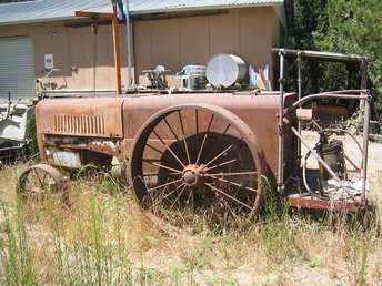 Used Farm Tractors for Sale: John Bean Sprayer-30'S Vintage (2008-08-25 ...