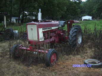 Used Farm Tractors for Sale: Farmall 656 Diesel (2008-08-26 ...