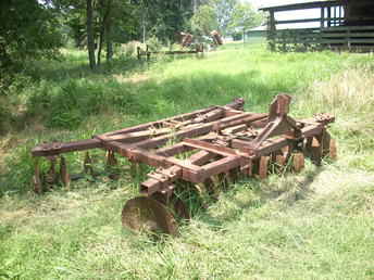 Used Farm Tractors for Sale: Blanton 24 Blade Disc Harrow (2008-09-01 ...