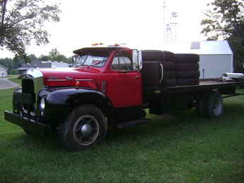 Used Farm Tractors for Sale: Antique Tractor Hauler (2008-09-01 ...