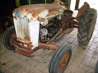Used Farm Tractors for Sale: 1955 Ford Model 850 (2008-09-06 ...