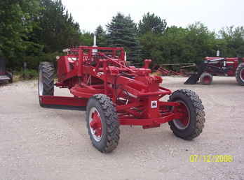 Used Farm Tractors for Sale: 1944 M American Grader (2008-09-13 ...