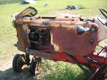 Used Farm Tractors for Sale: Case 300 (2008-10-05) - Yesterday's Tractors